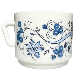 Arcopal | Dining | Arcopal Mugs X5 Stacking White Blue Flowers Vintage ...